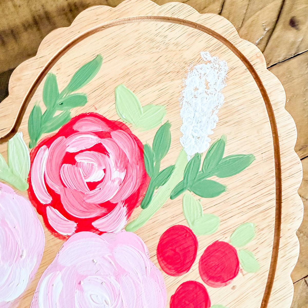 Scallop Heart Floral Wood Board – The Redheaded Camel